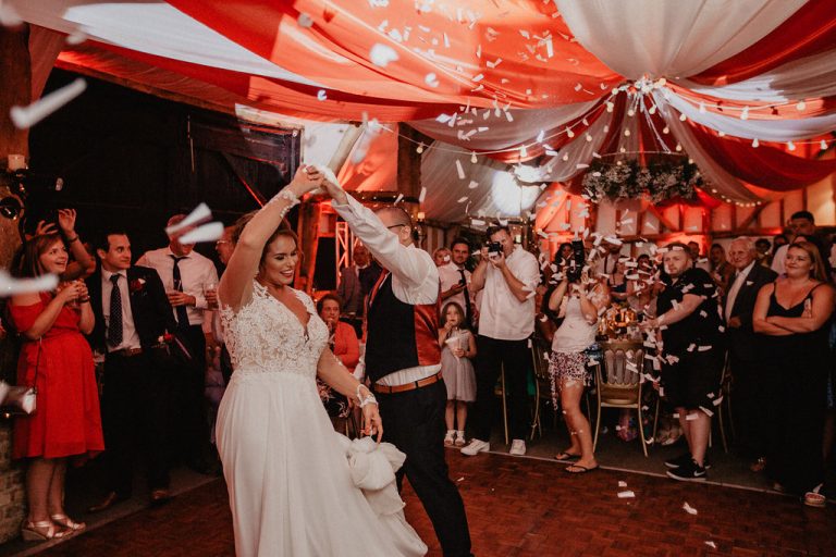 Emily & Geoffs Circus Themed Wedding ⋆ Unconventional Wedding
