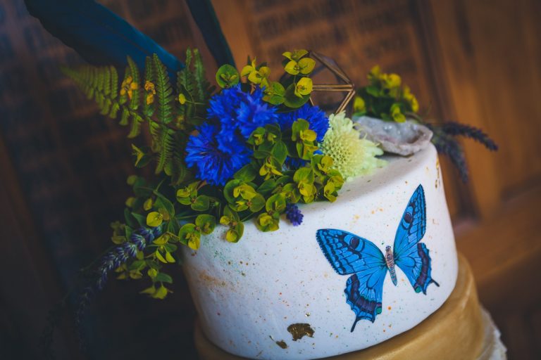 A Geek-Chic Science Wedding ⋆ Unconventional Wedding