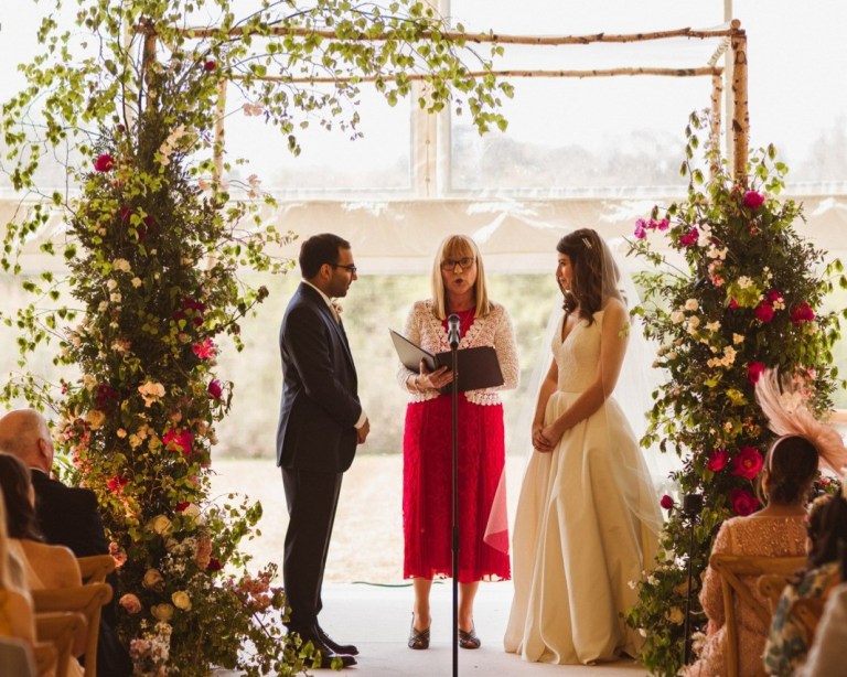 Our Ultimate Guide to Wedding Celebrants ⋆ by Unconventional Wedding ⋆