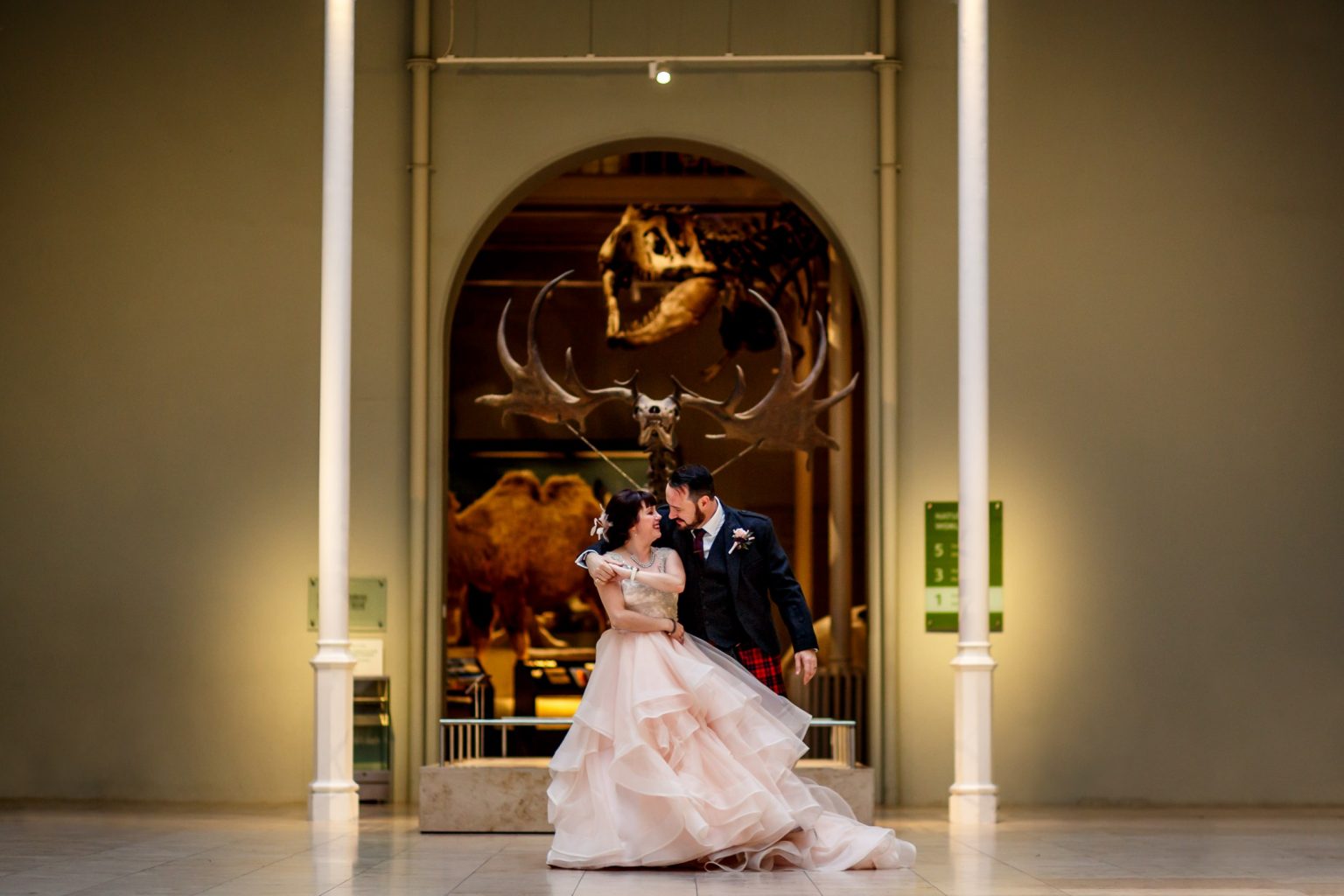 Unique Wedding Venues ft. Dinosaurs, Castles and Kilts! ⋆ ...