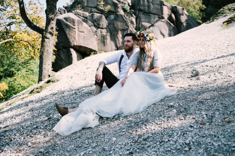 Wild Wedding! What Is A Micro-Wedding? ⋆ Unconventional Wedding