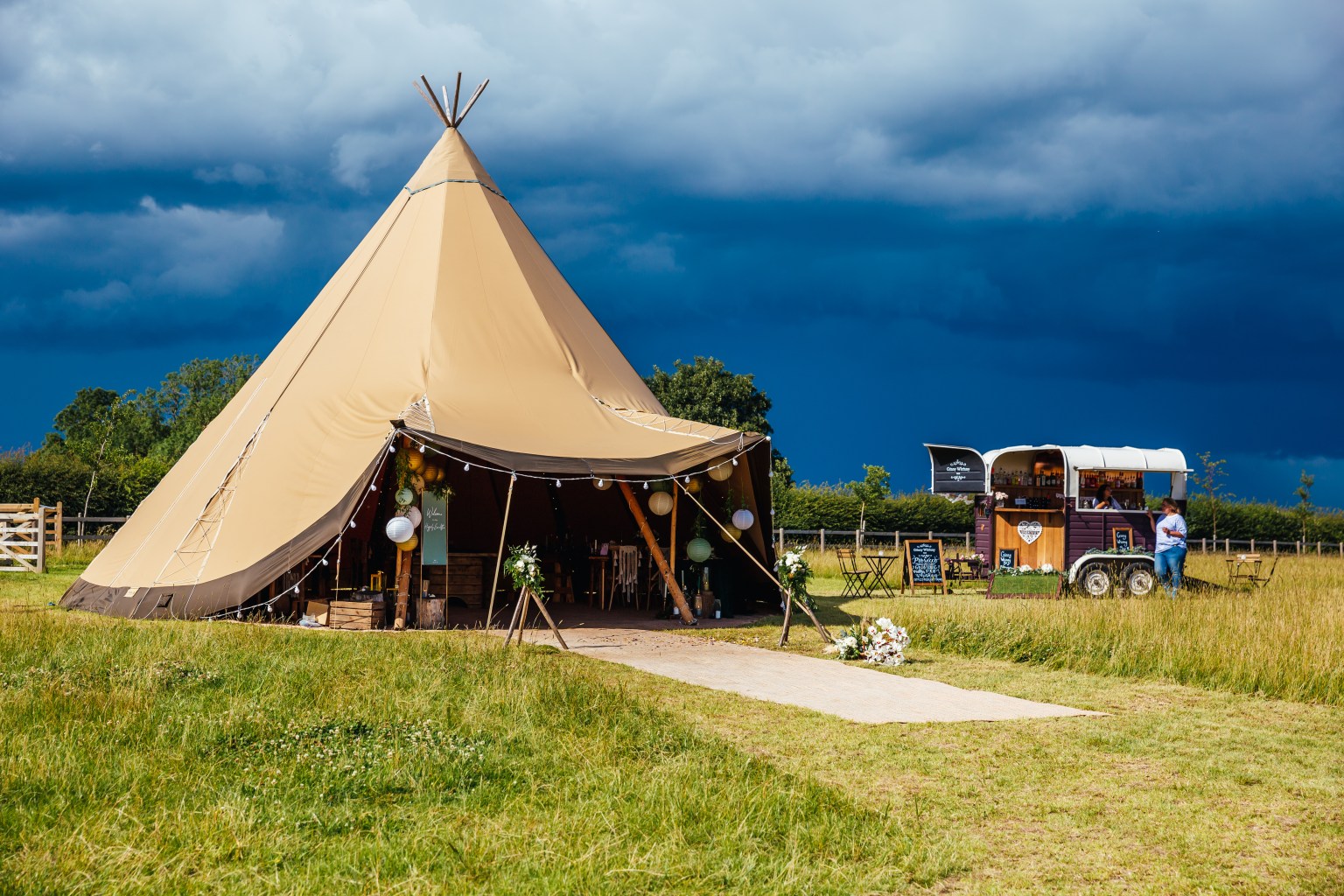 The Best Alternative Wedding Venues by Unconventional Wedding