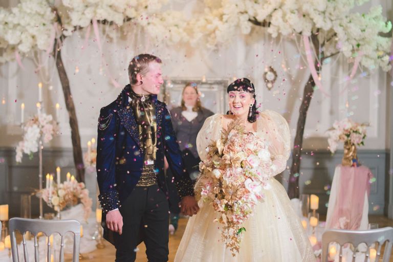 Whimsical & Eccentric Labyrinth Themed Wedding ⋆ Quirky wedding day ⋆