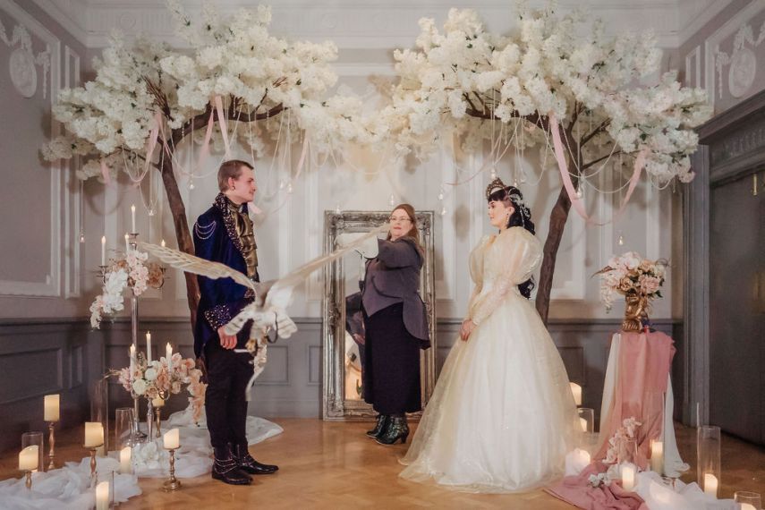 Whimsical & Eccentric Labyrinth Themed Wedding ⋆ Quirky wedding day ⋆