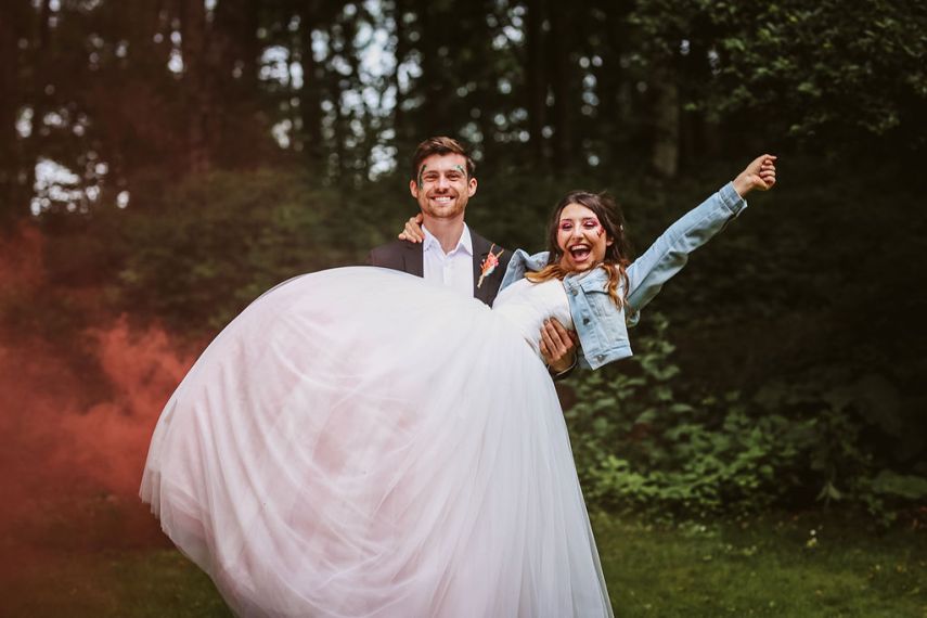 Bold & Sparkly Disco Wedding Ideas! ⋆ Unconventional Wedding